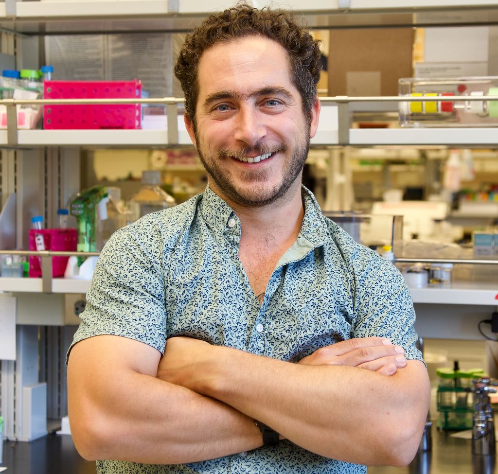 Saunders in lab |OHSU News