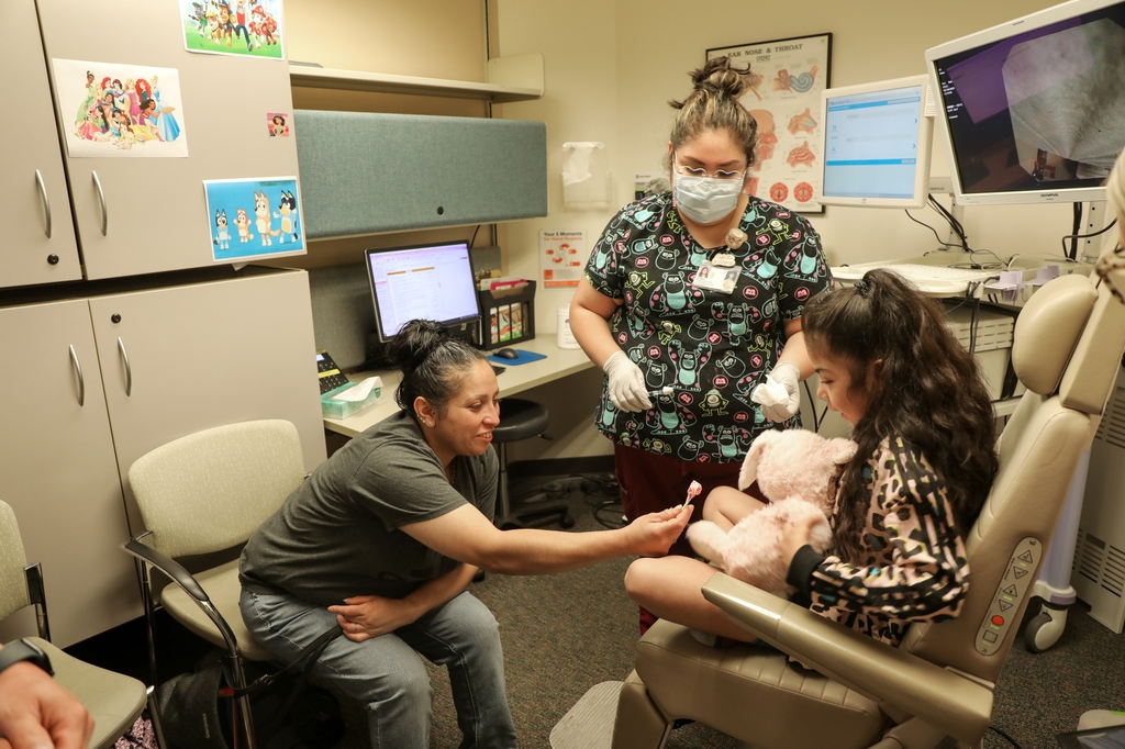 Vocal Surgery - DCH |OHSU News