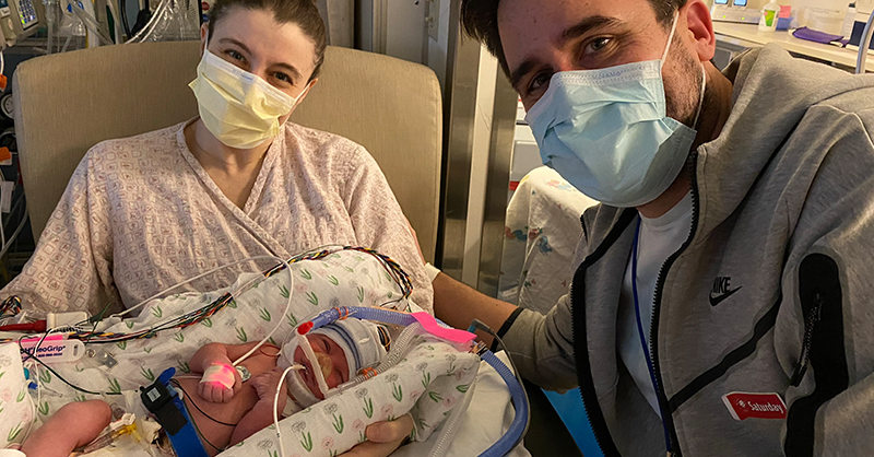 OHSU Doernbecher program helps parents hold, bond with NICU babies ...