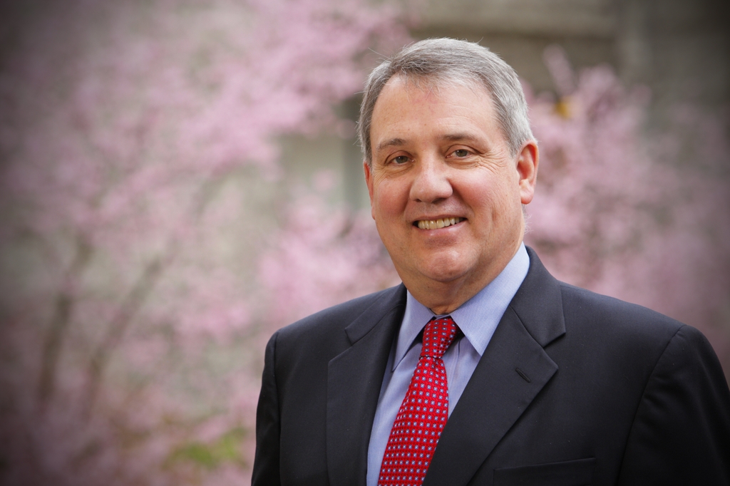 OHSU mourns the passing of past president Joe Robertson | OHSU News