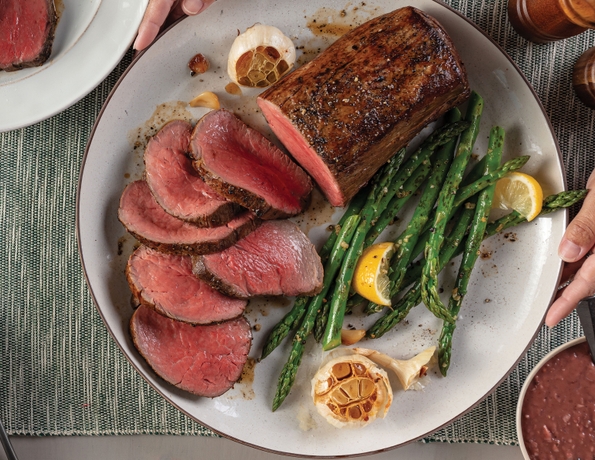 Americans Bring Holiday Memories to Life | Omaha Steaks | News