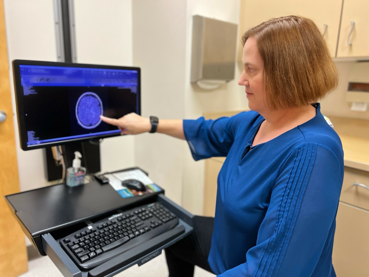 Treating MS is a lifelong process. A new clinic makes it easier ...