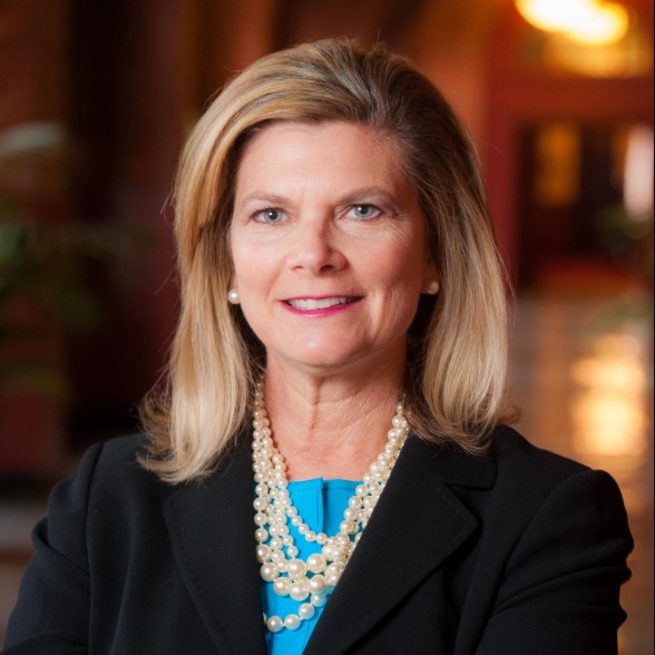 Lisa Davis's Instagram, Twitter & Facebook on IDCrawl