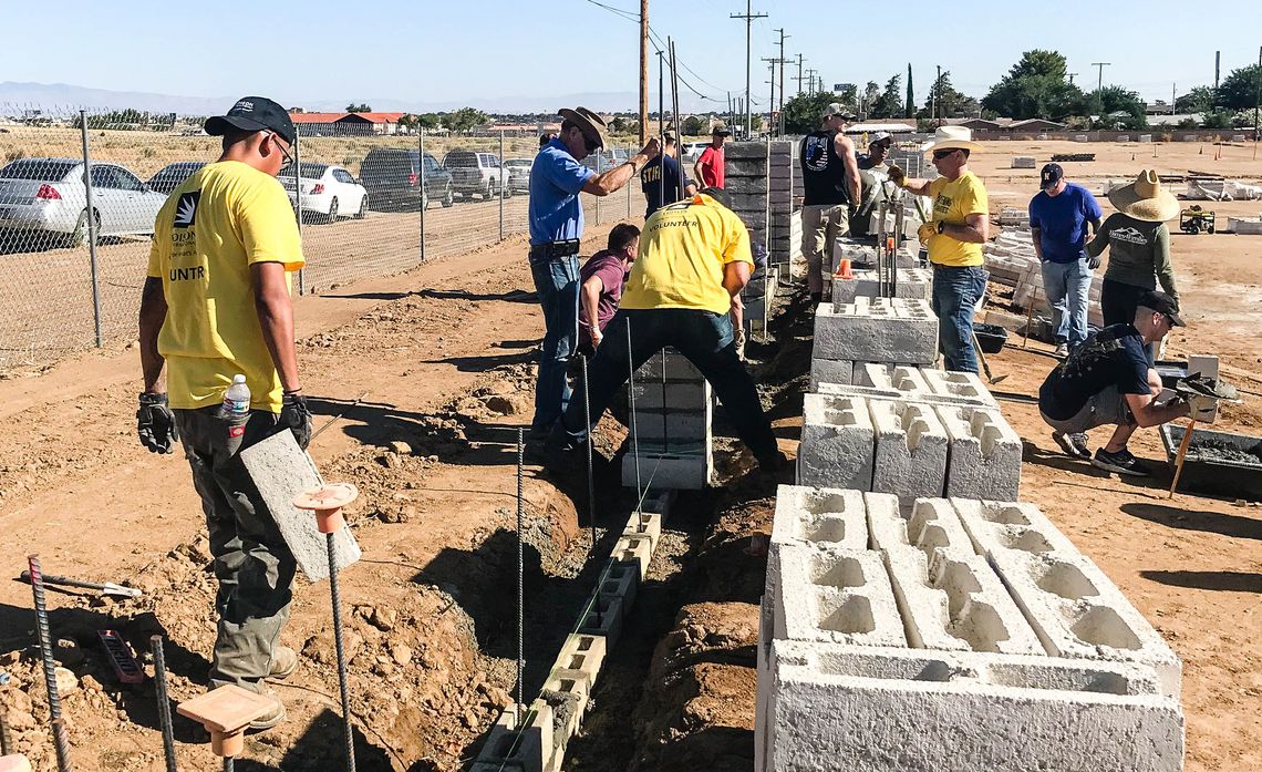Volunteers Help Build Homes for Low-Income Veterans | Energized by Edison