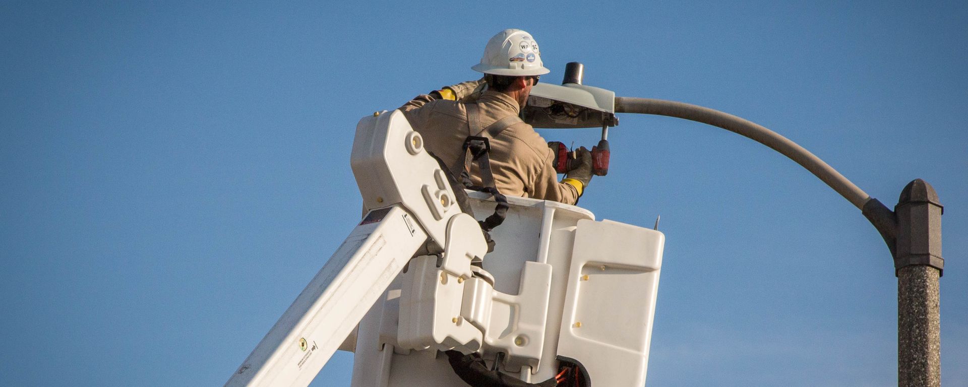 SCE Helps Light the Way With LEDs on Compton Streets | Energized by Edison