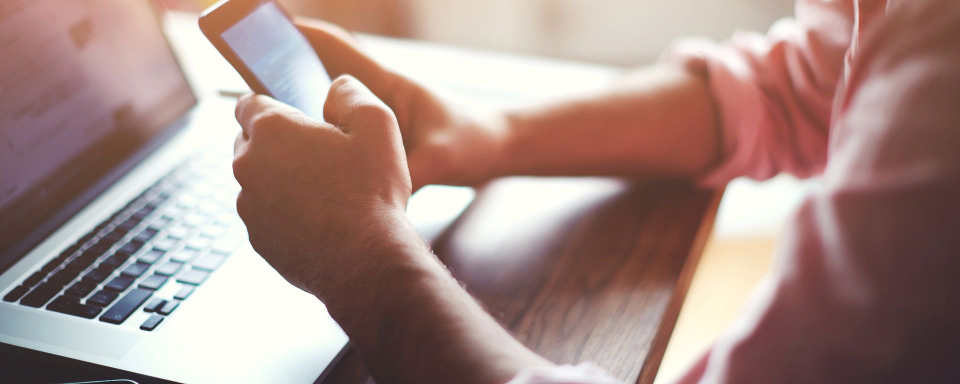 Ways to Stay Connected Online During a Power Outage | Energized by Edison