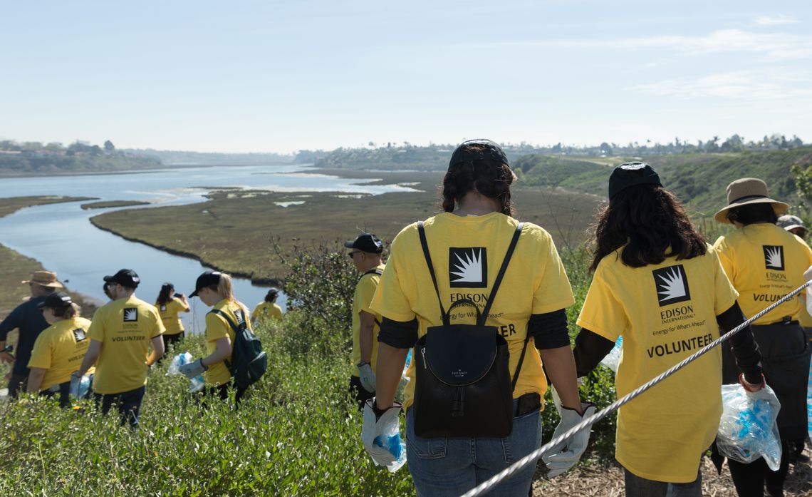 SCE Employees Provide Cleaning Energy to Treasured Estuary | Energized ...