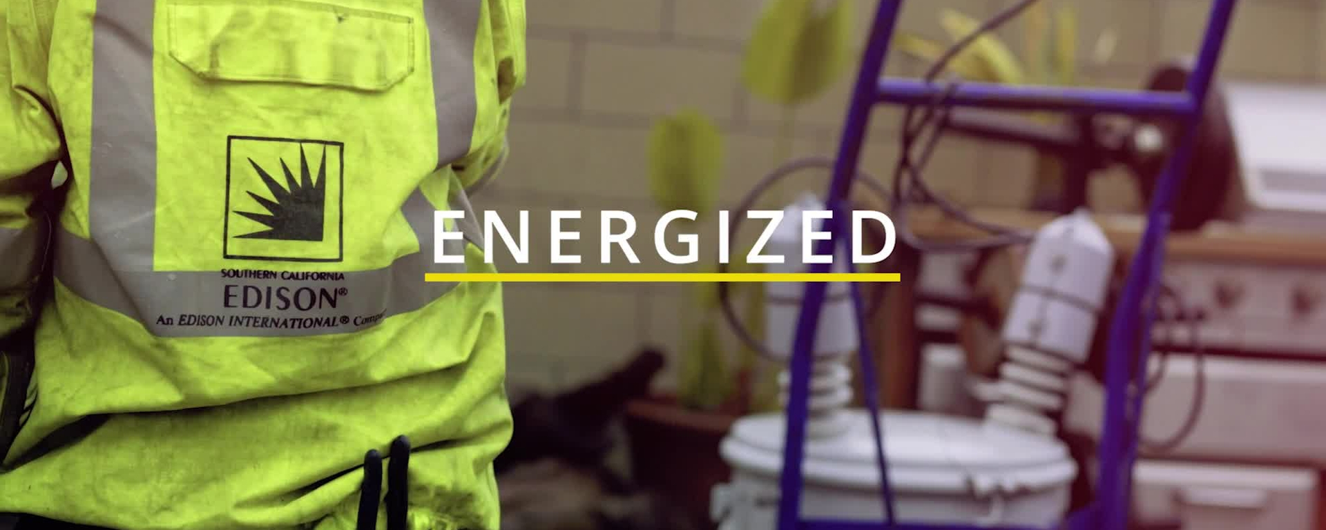 VIDEO: SCE Crew Replaces Lightning-Damaged Transformer | Energized by ...