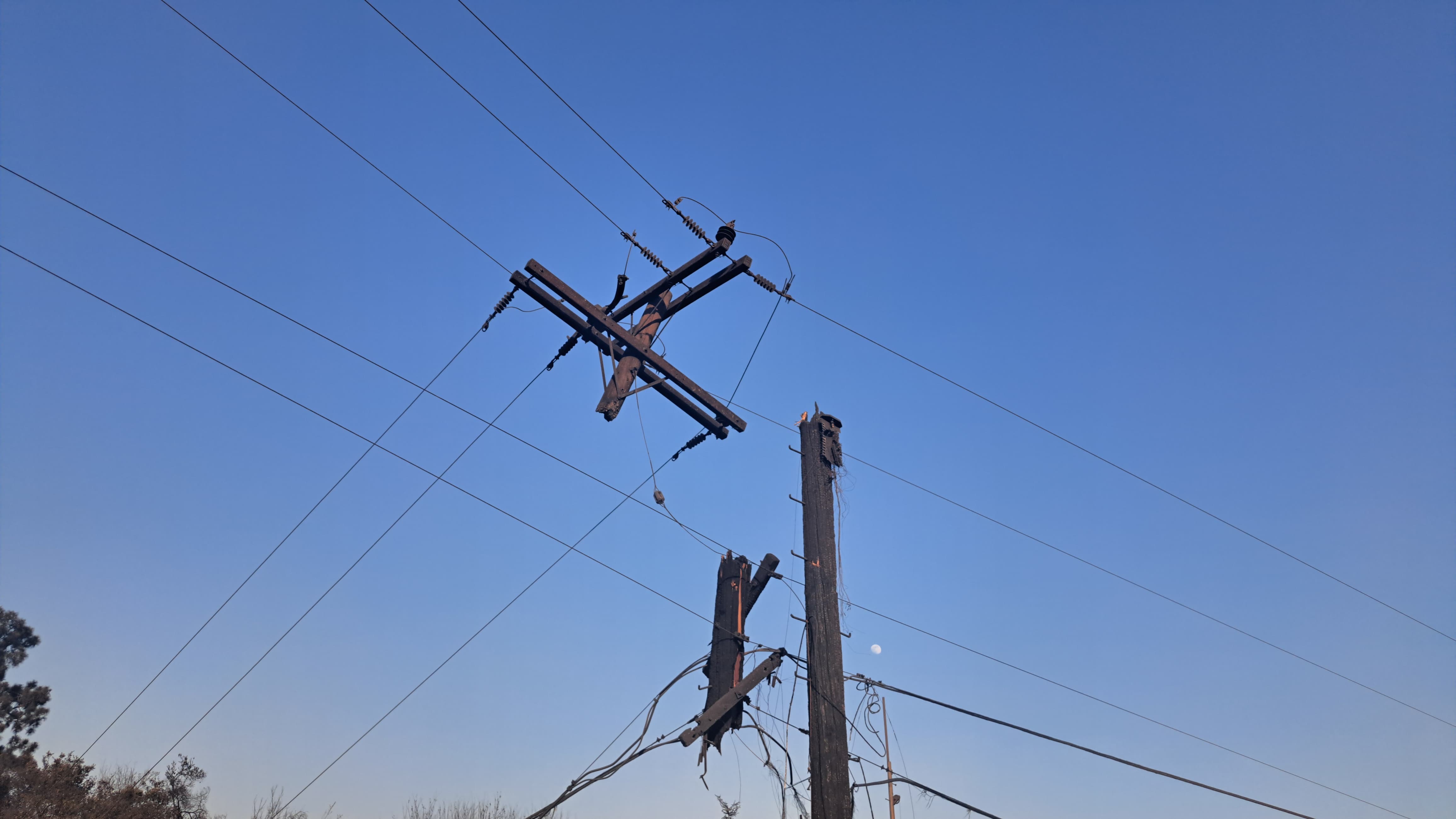 PHOTOS: Crews Continue Restoring Power After Extreme Winds | Energized ...