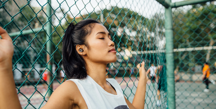 JBL Free II traz o som lendário da JBL totalmente livre de fios e com ...