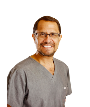 Described as Patient and Caring, EIOH Alum Julian Kahn Marks 20 Years ...