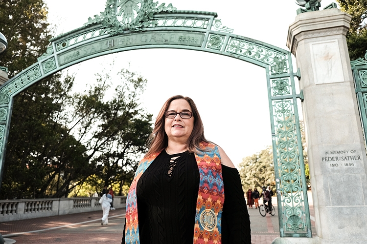 Social workers were her ‘saving grace.’ Now, she’s going to be one ...