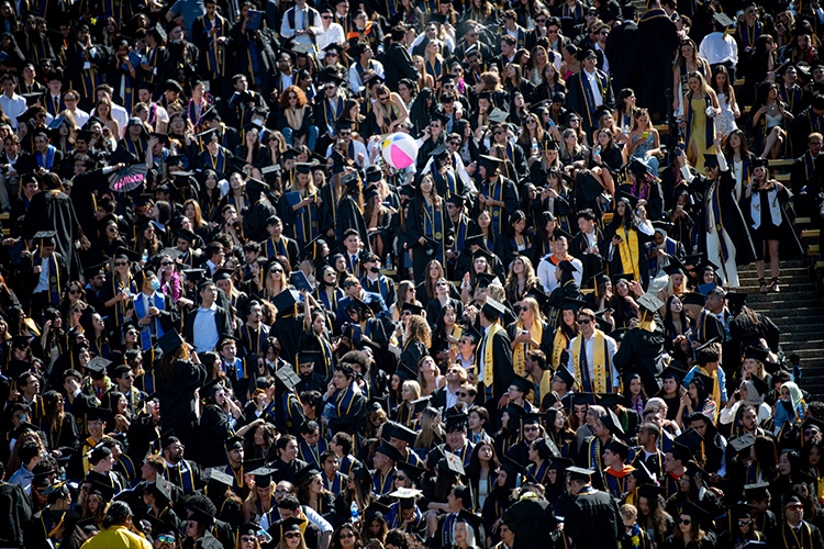 Fun vibes, a celebration of loved ones were standouts at UC Berkeley’s ...