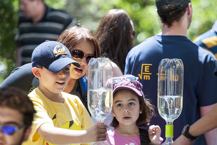 Sun, campus shine on Cal Day 2016 | Berkeley