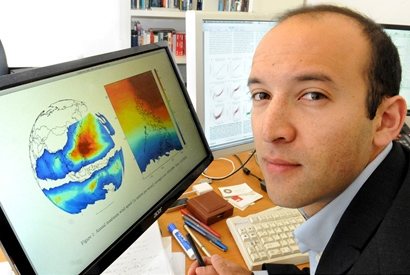 First Science for Solutions Award goes to a new professor exploring ...