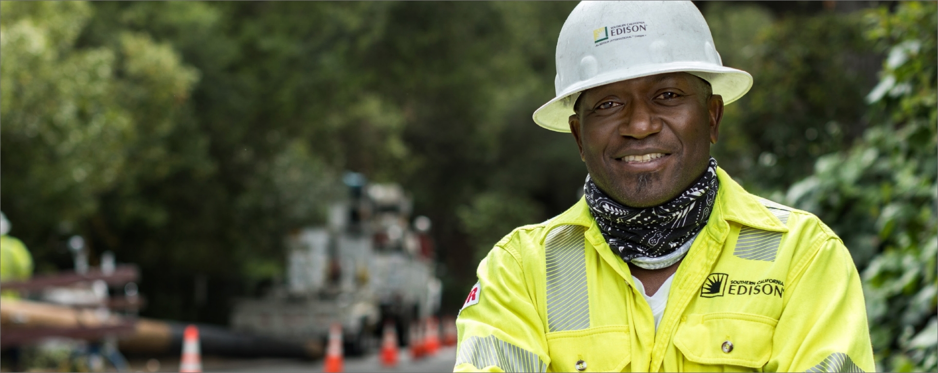 Edison International Lineworker Scholarship | Edison International