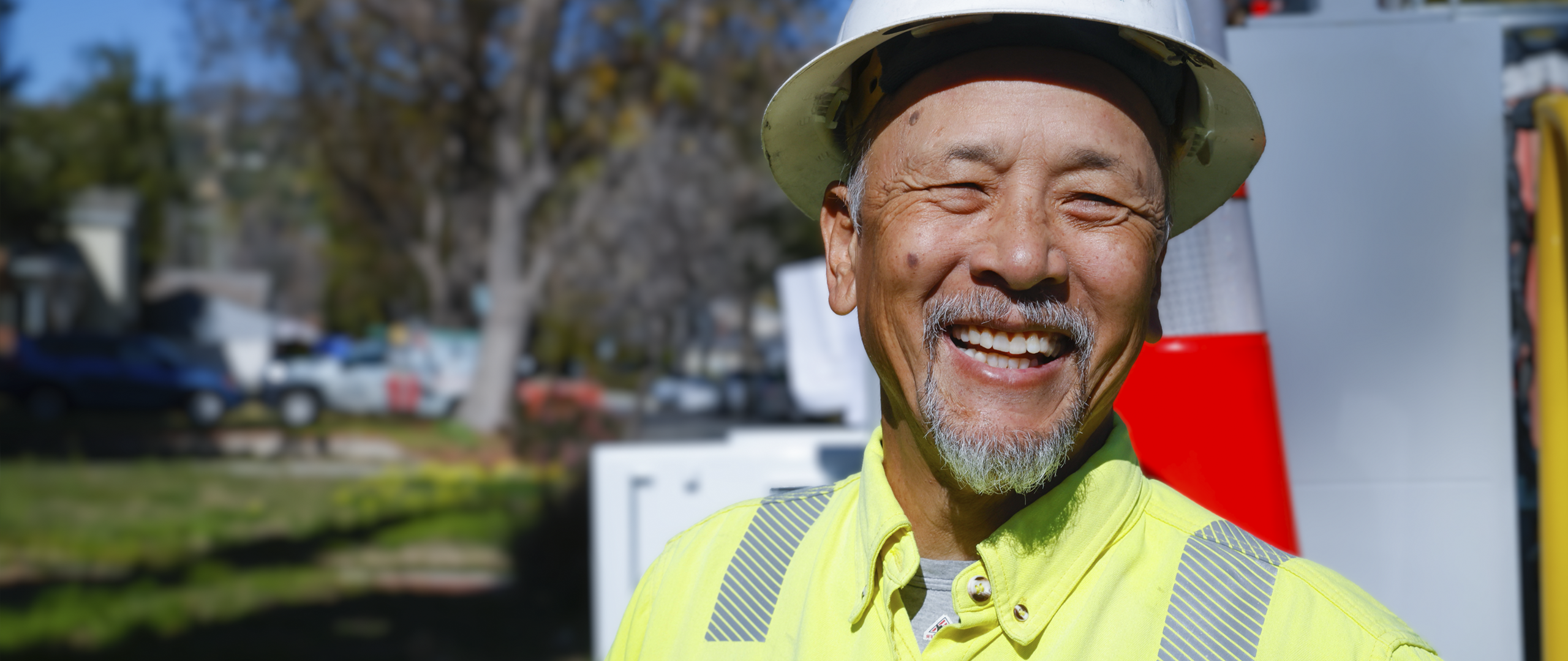 Edison International Lineworker Scholarship | Edison International