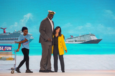 Photo | IAAPA-CD-Shaq-94-scaled | Carnival Cruise Line