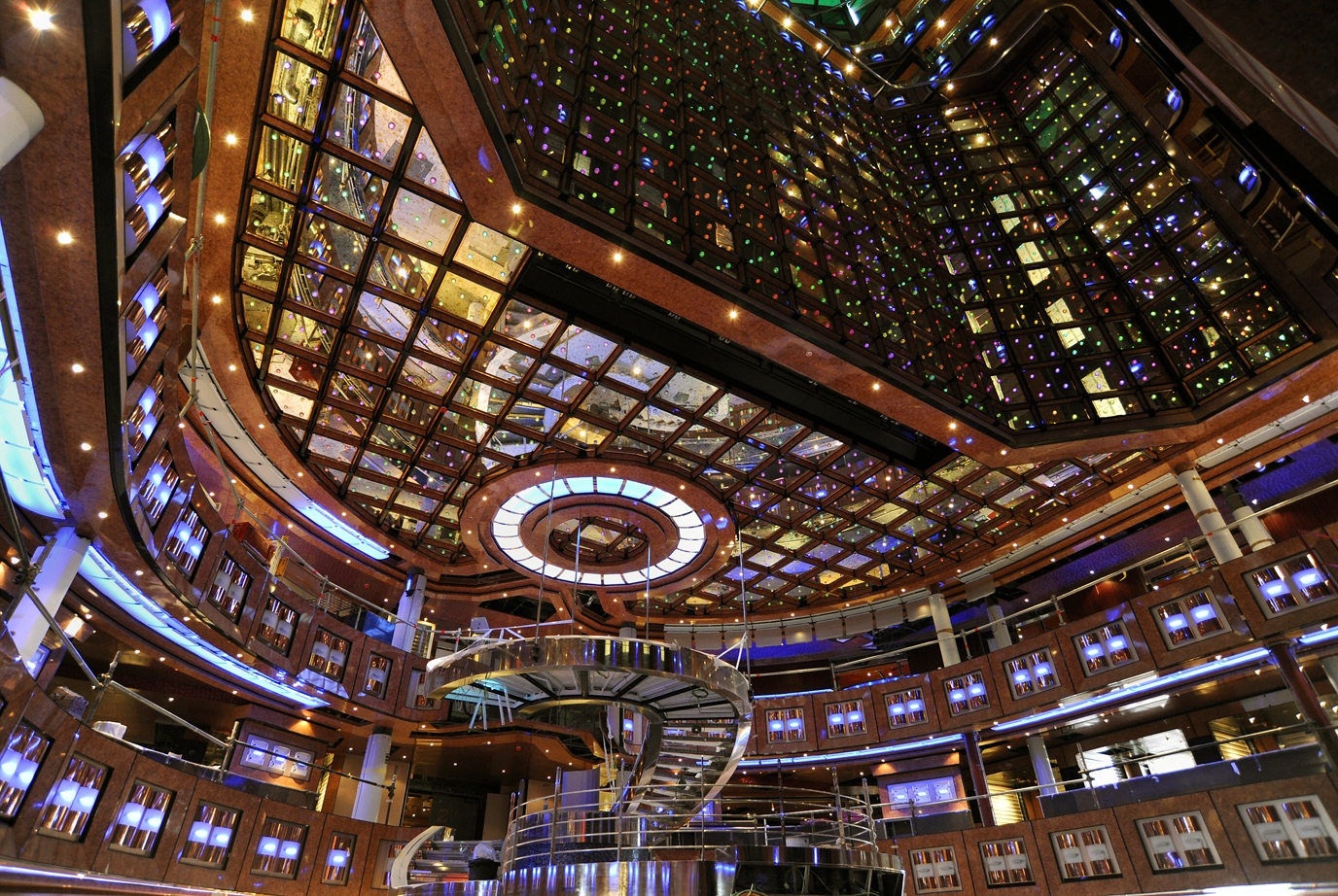 Photo | DREAM ATRIUM.JPEG | Carnival Cruise Line