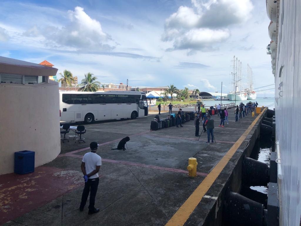Photo | Panama Transfer2 | Carnival Cruise Line