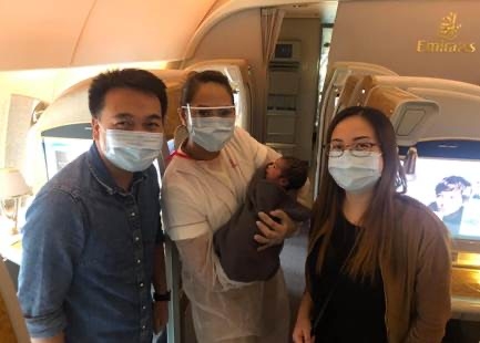 Photo | Carnival Crew Delivers | Carnival Cruise Line