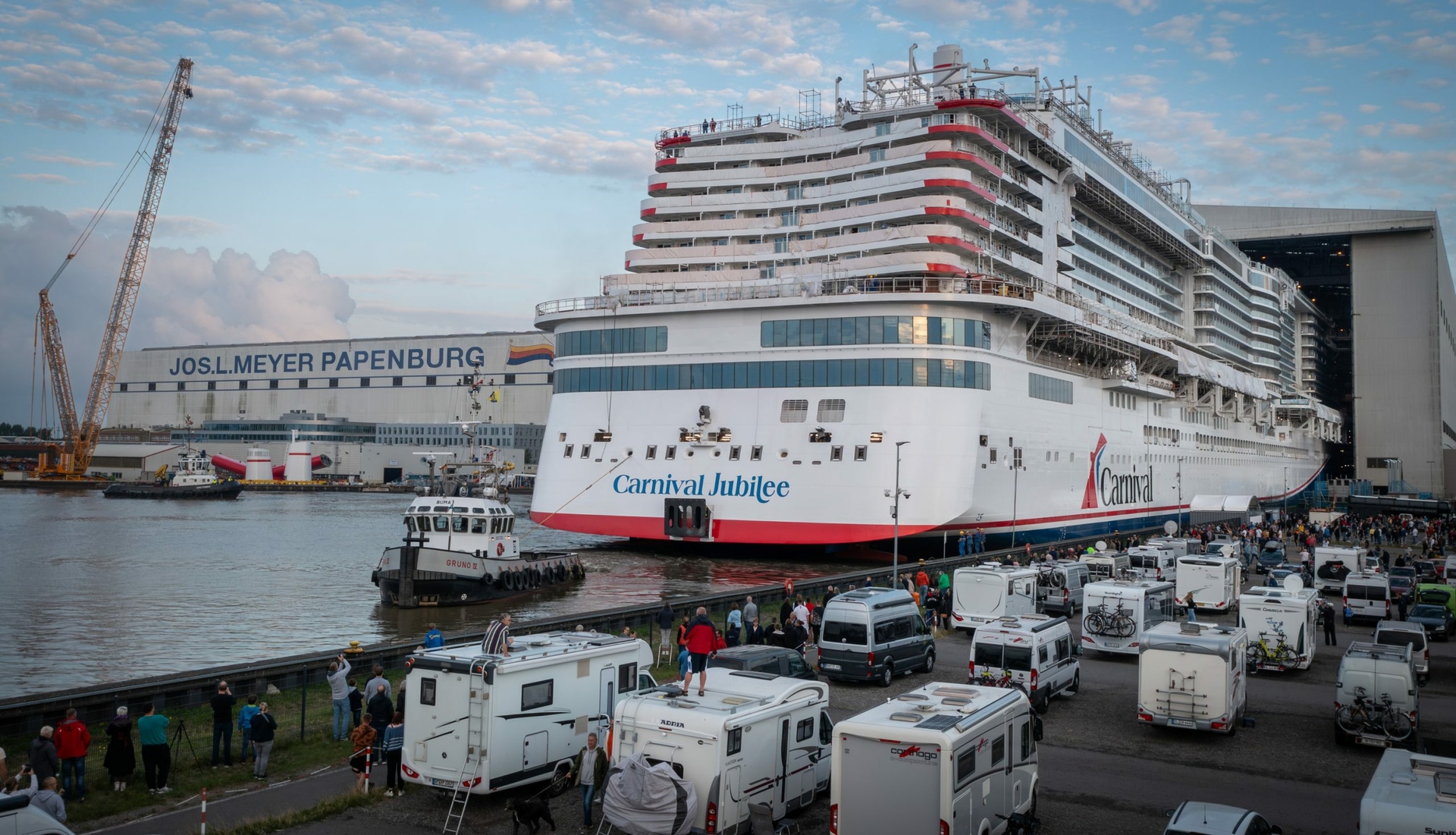 Photo | JB Float Out 2 | Carnival Cruise Line