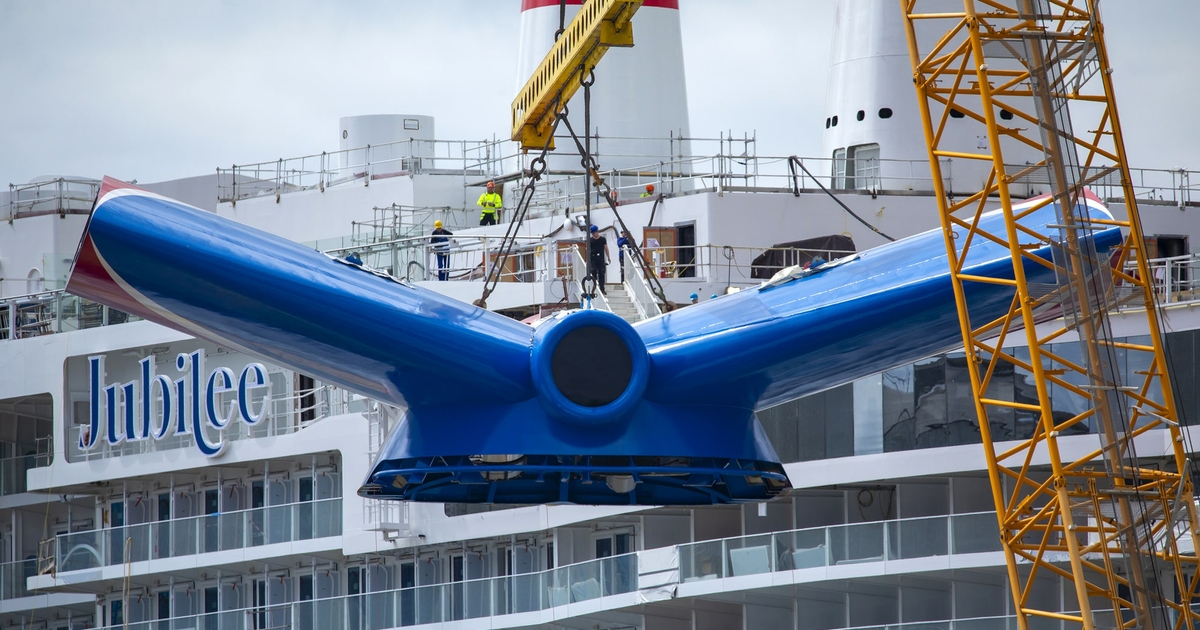 Carnival Jubilee Now Sporting Iconic Winged Funnel | Carnival Cruise Line