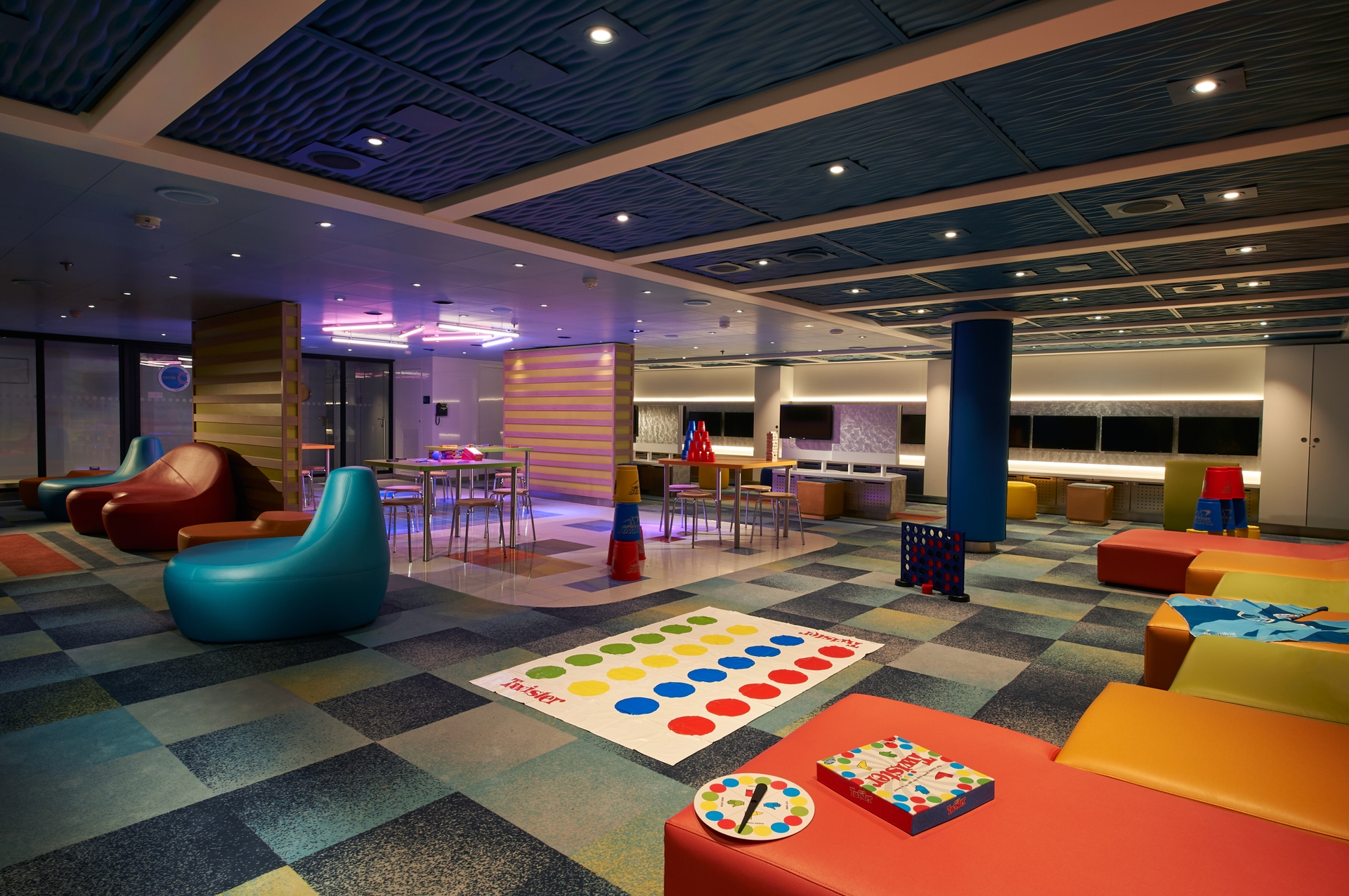 Photo | Circle C | Carnival Cruise Line