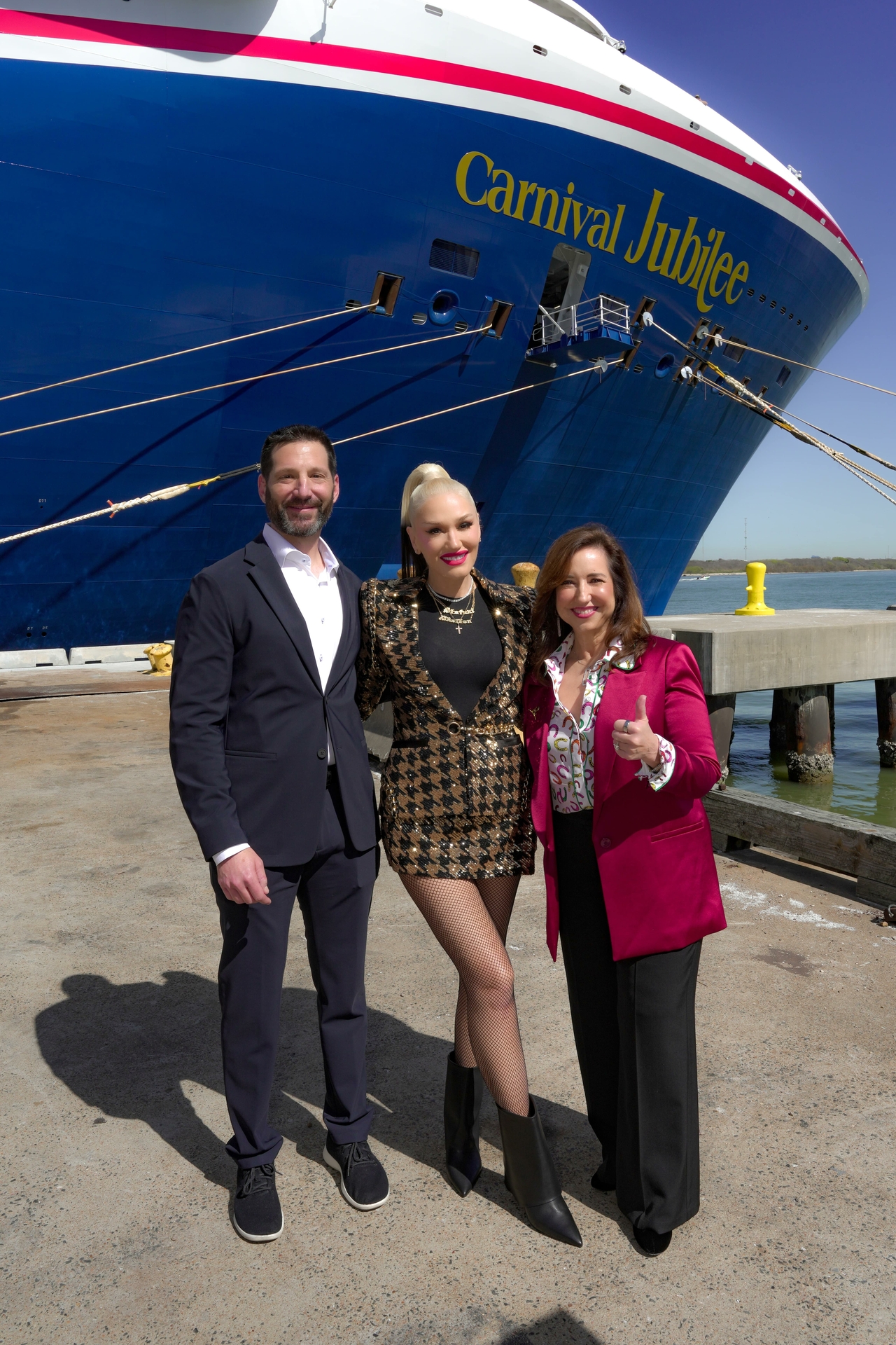 Photo | Carnival Cruise Line celebrated the naming of its new flagship ...