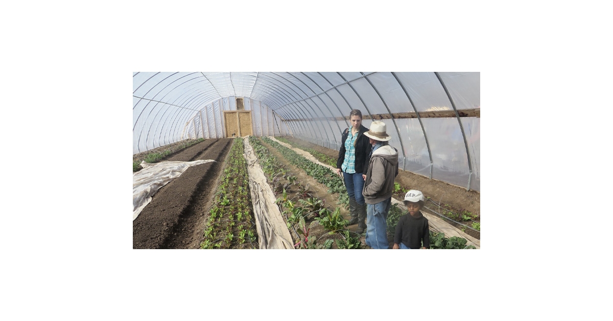 UNM Researchers Lead National Study on Organic Farmers | UNM HSC Newsroom