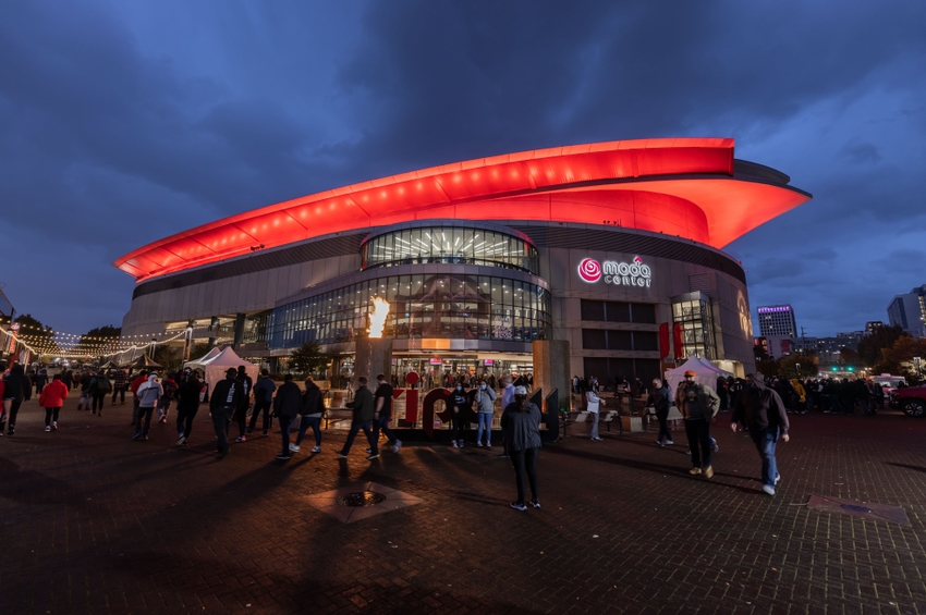 A Portland Landmark Goes Red to Save Hearts | American Heart Association