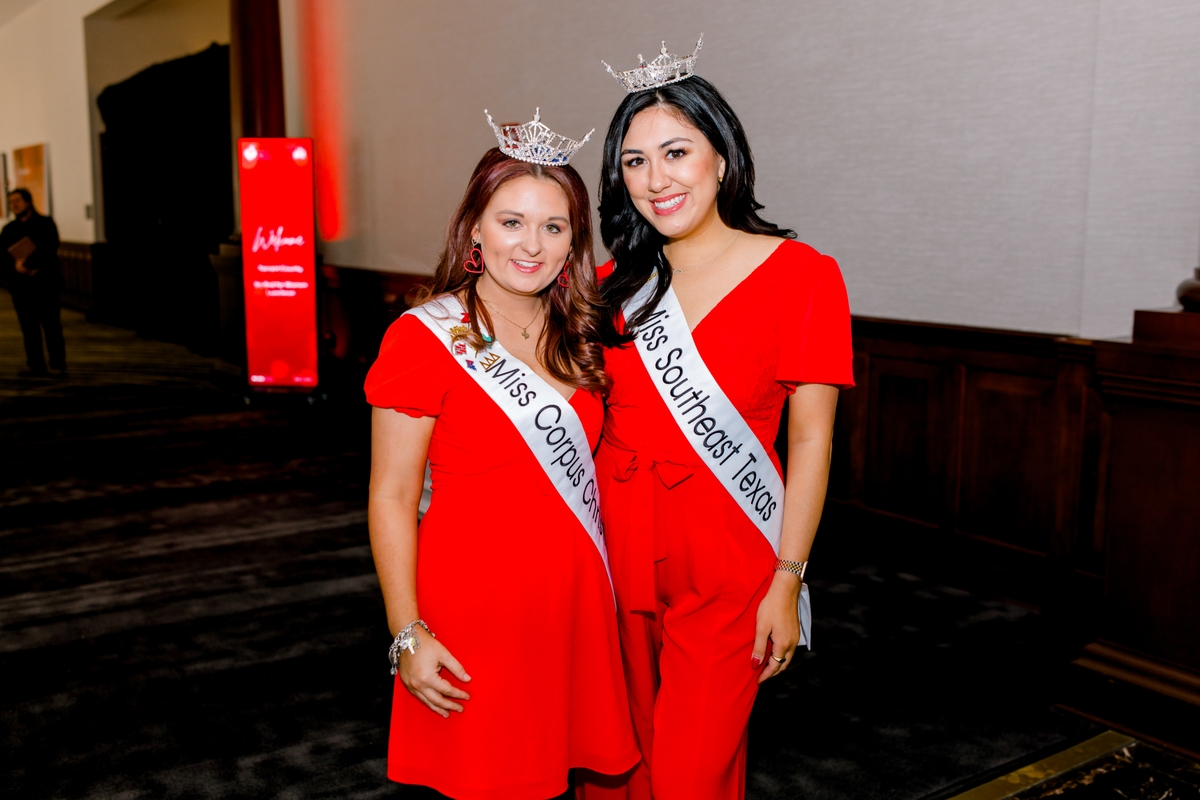 Photo | Miss Corpus Christi Sharity Brent and Miss Southeast Texas ...