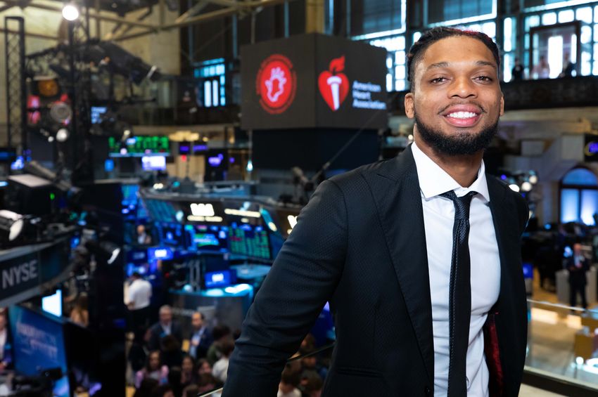 Photo | Damar Hamlin at NYSE honoring AHA Nation of Livesavers ...