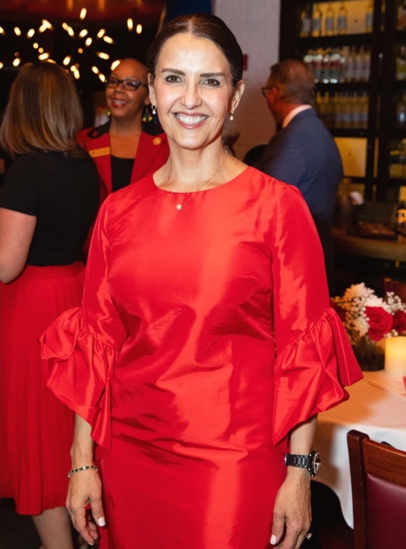 Una adolescente de Ohio y una veterana de Florida son las primeras ...