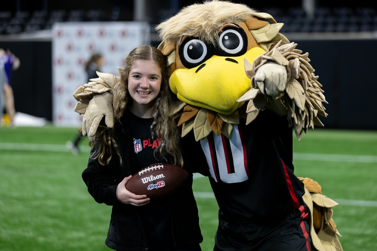 Photo | Atlanta Falcons, Freddie, at the Mascot Summit | American Heart ...