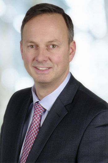 Ken Van's Instagram, Twitter & Facebook on IDCrawl