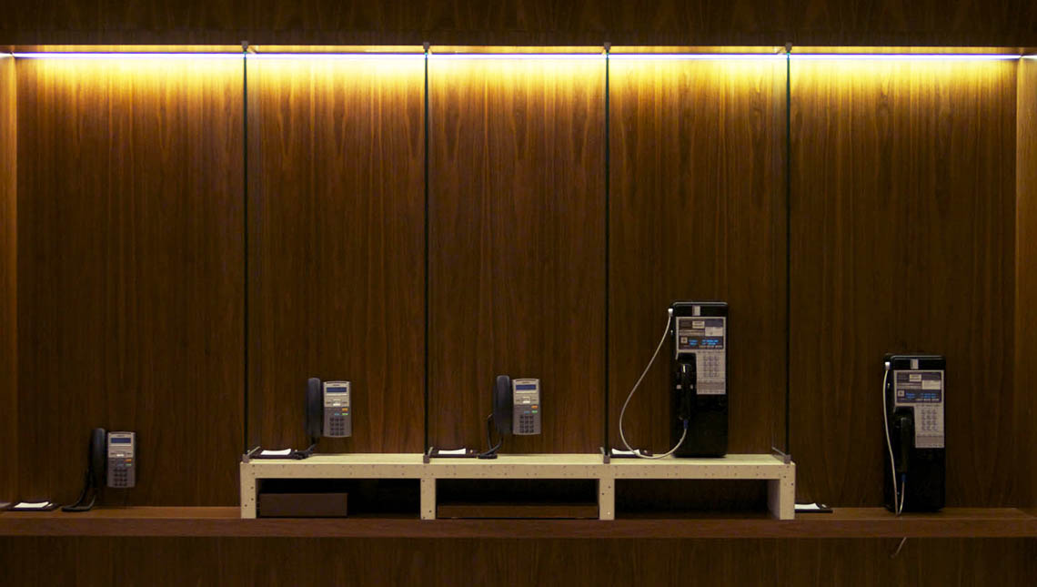Aria Hotel and Convention Center: Telephone Stands – Sensitile