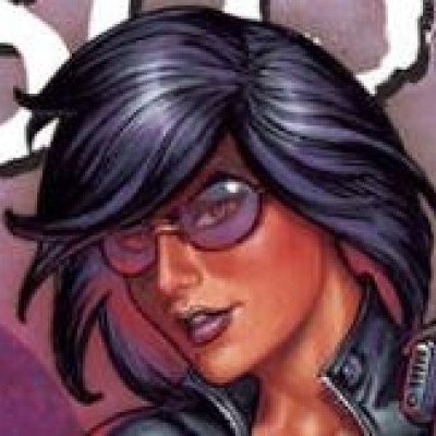 Alice Fellows as Jennifer Blood