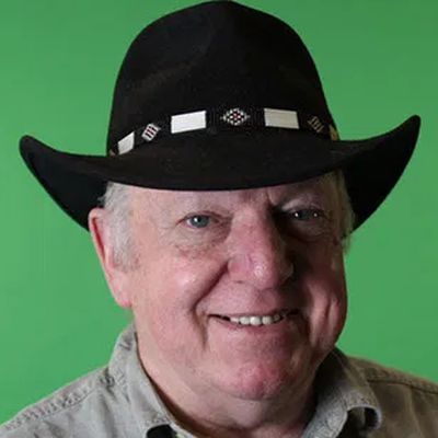 Mike Grell - Comic Book Creator