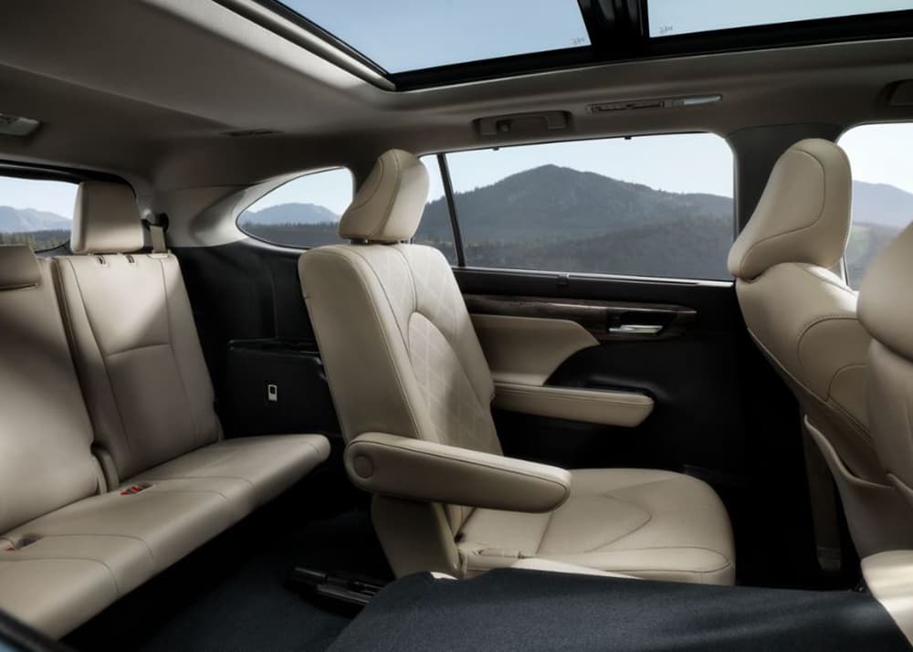 2024 Toyota Highlander XLE vs. XSE | What's the Difference?