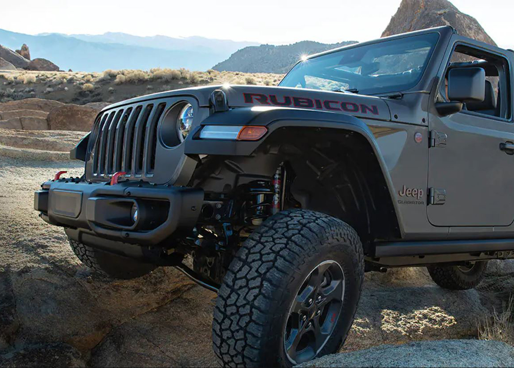 Difference Between: 2021 Jeep Gladiator Rubicon vs. Mojave