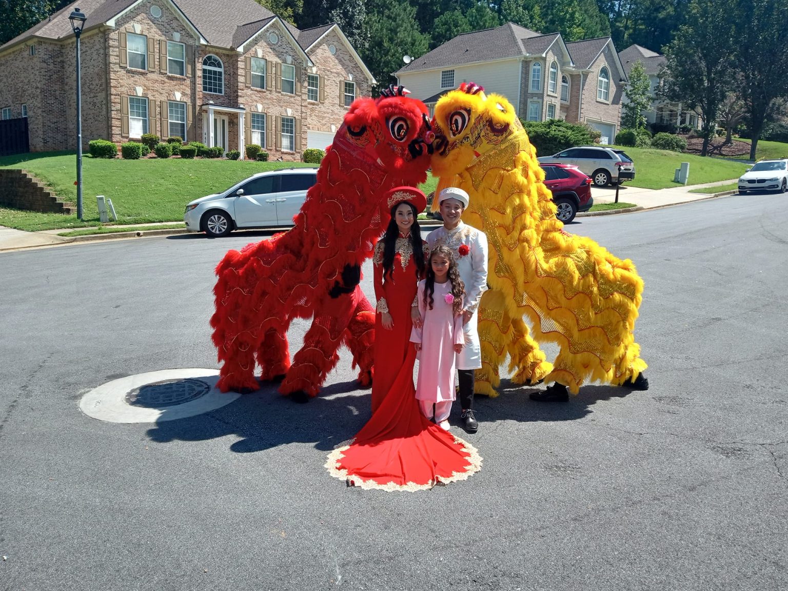 Vietnamese Wedding Lion Dance - Chien Hong School of Kung Fu