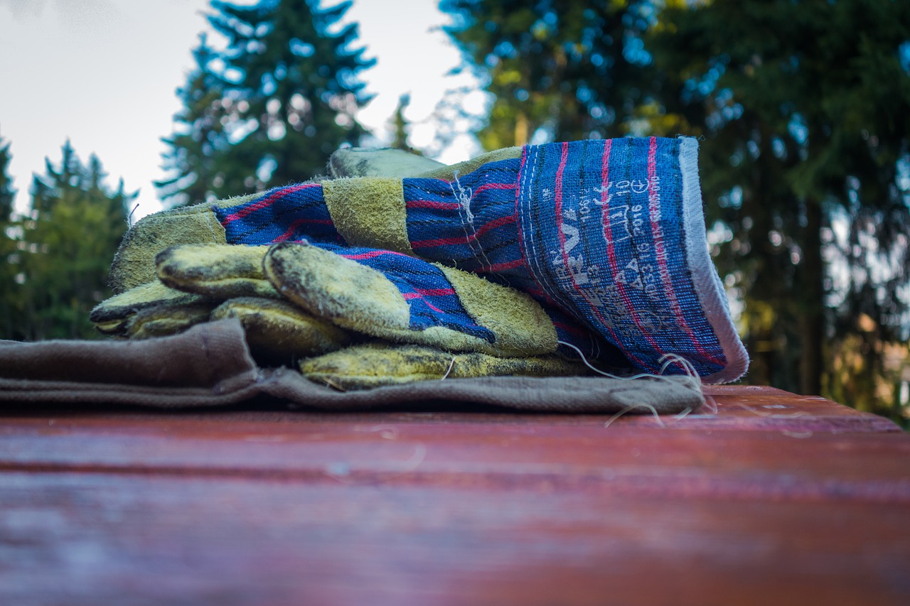 The Role of Personal Protective Equipment (PPE) in Landscape Safety