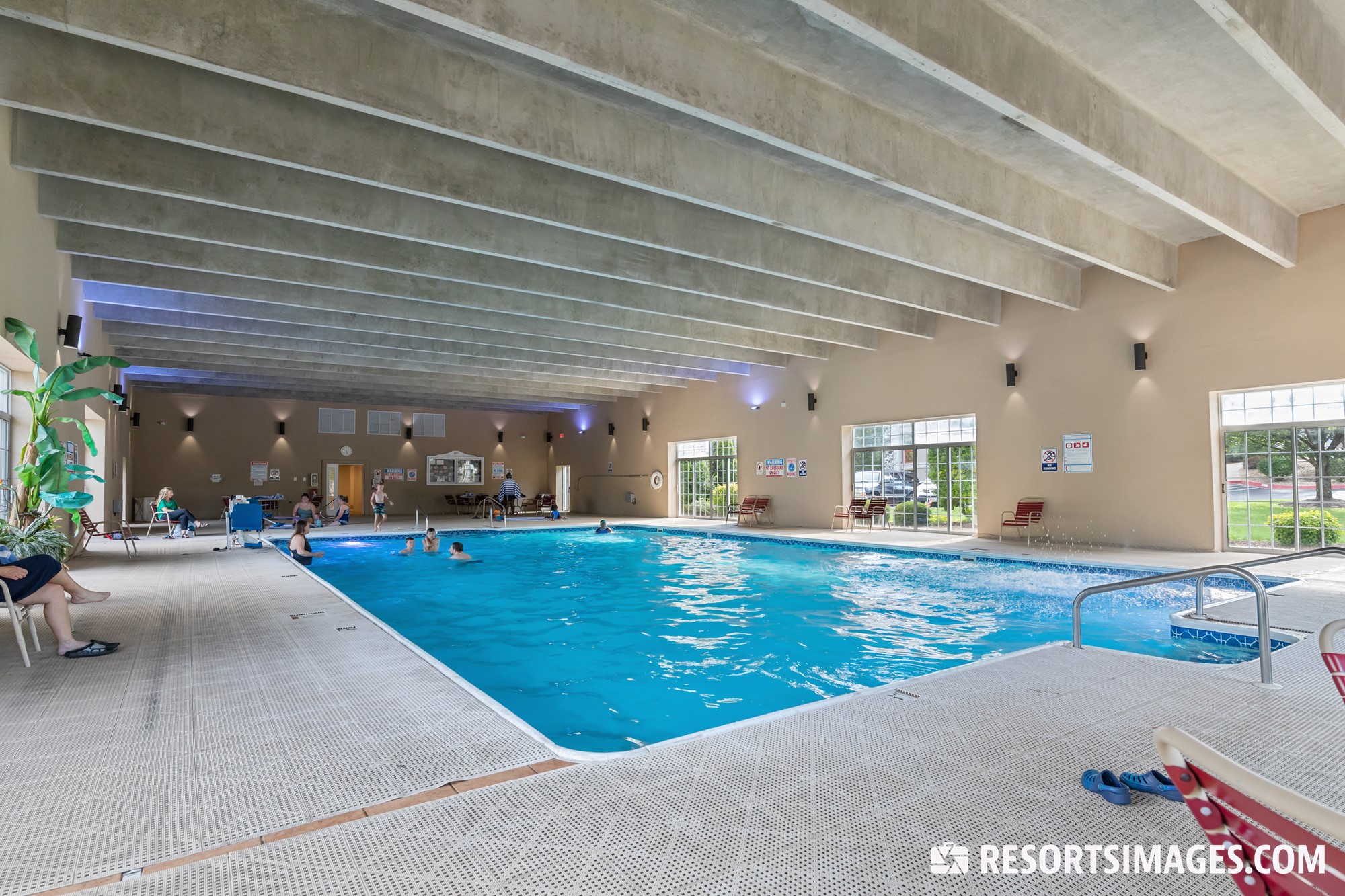 Grand Crowne Resort Timeshares | Branson, Missouri