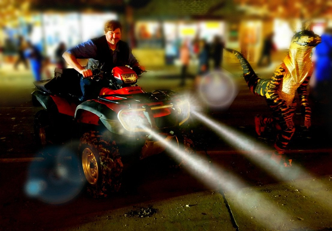 Cosplay.com - photo Owen Grady by user Indiana Jolly