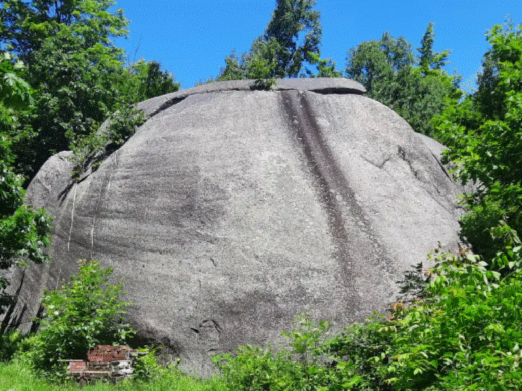 Geology Hike of Daggett's Rock in Phillips, ME- Summer Term | Gold LEAF ...