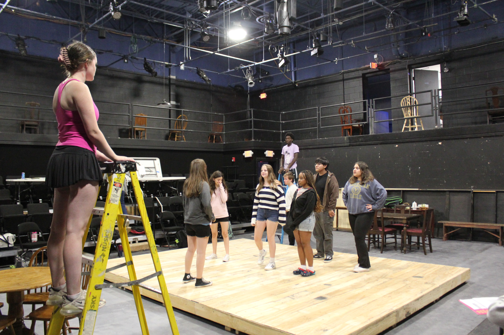 4217: High School Performance Skills (grades 9-12): Scene Work: Cue the ...