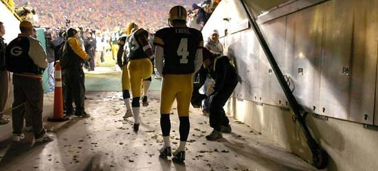 BREAKING: Brett Favre boring, but shaking hands and smiling ...