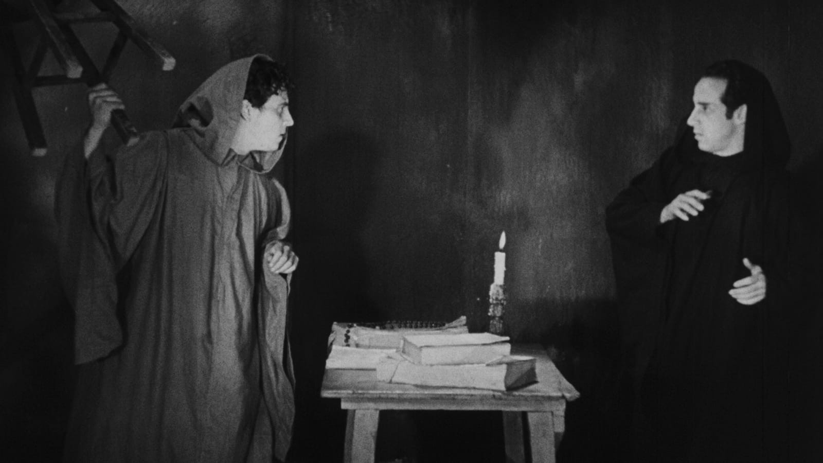 Janus Films — Dos monjes