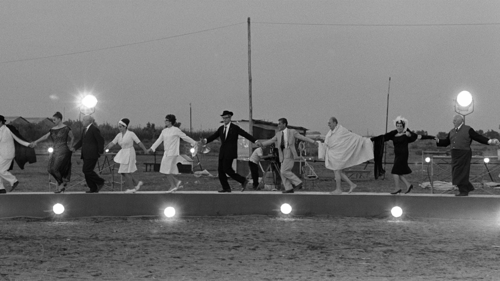 Janus Films — 8½